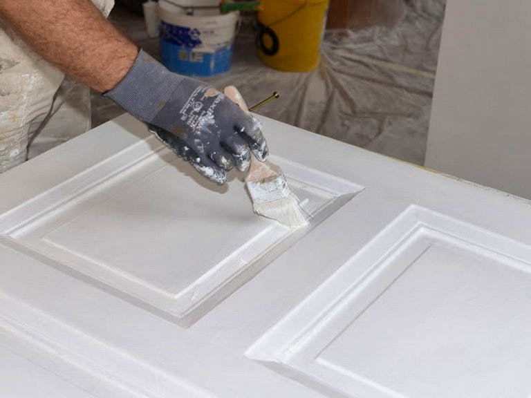 Türen streichen So wird's gemacht - bauen.de